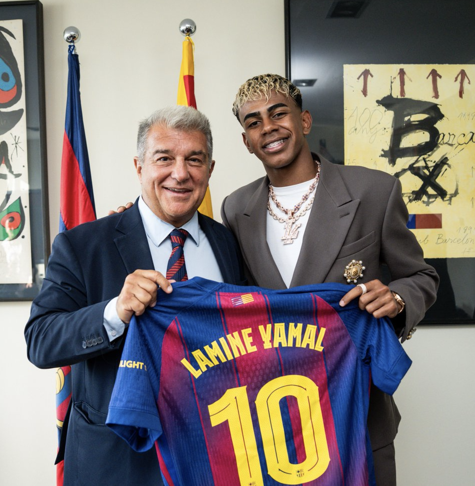 Lamine Yamal hereda el icónico dorsal 10 de Messi en el FC Barcelona ...